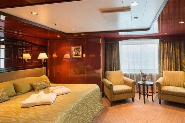 CALEDONIAN SKY CABINS | Caledonian Sky Kimberley cruise cabins